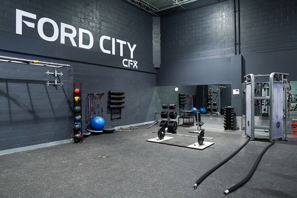 CFX FORD CITY - Updated July 2024 - 20 Photos - 7600 S Pulaski Rd ...