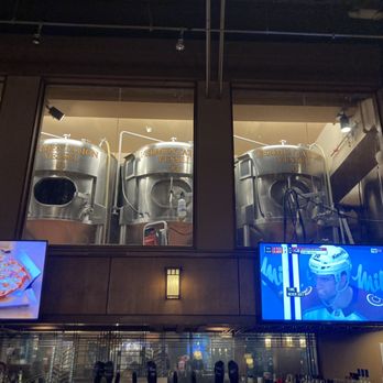 ROCK BOTTOM RESTAURANT & BREWERY - Updated February 2025 - 752 Photos ...