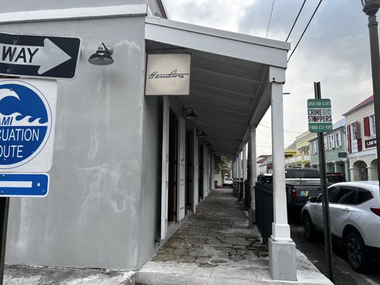 HAMILTON’S - Updated December 2024 - 53 Photos & 39 Reviews - 39 Queen ...