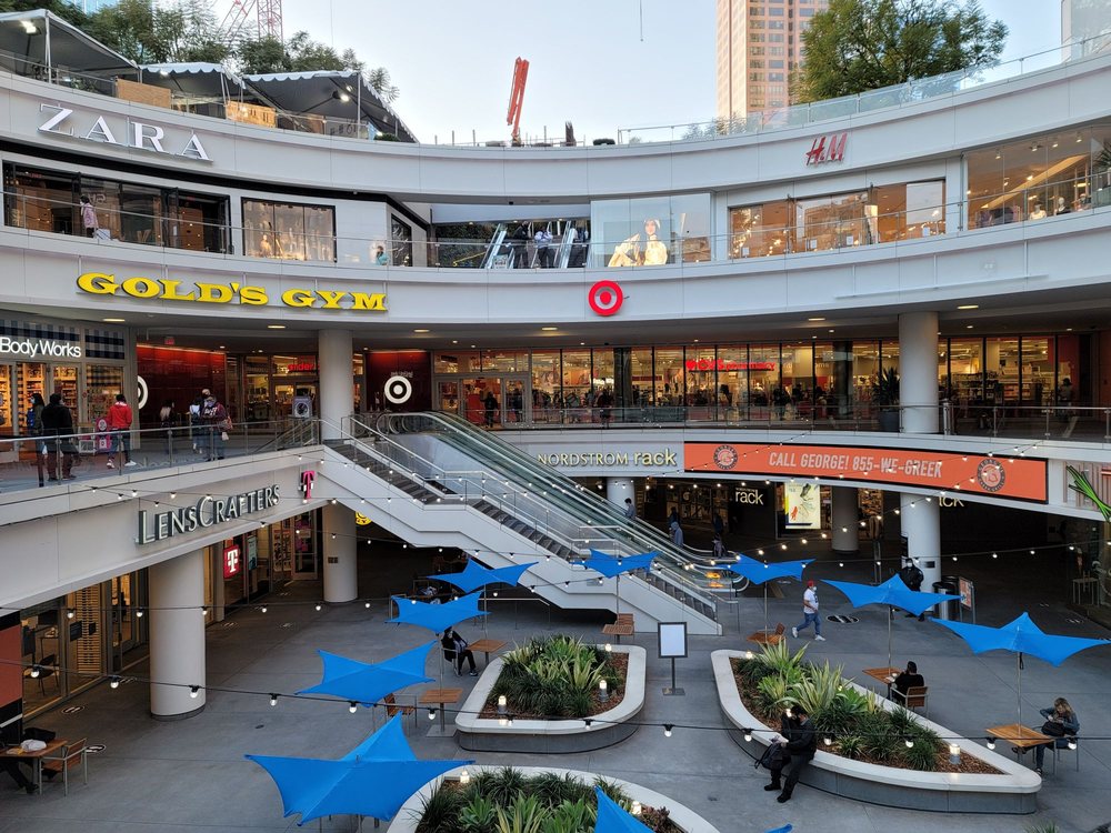 TARGET - Updated February 2025 - 373 Photos & 596 Reviews - 735 S ...