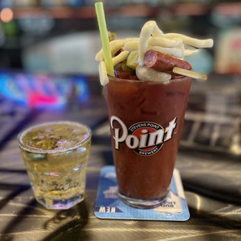 THE JUNKYARD BAR & GRILL - Updated December 2025 - 16 Photos & 11 ...