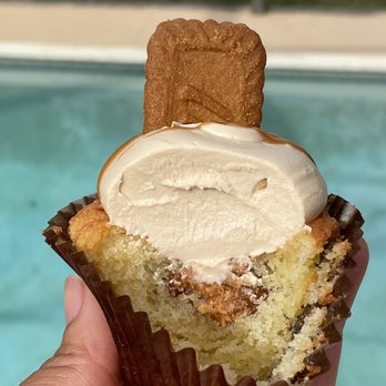 B CUPCAKES - Updated August 2025 - 153 Photos & 148 Reviews - 3030 E ...
