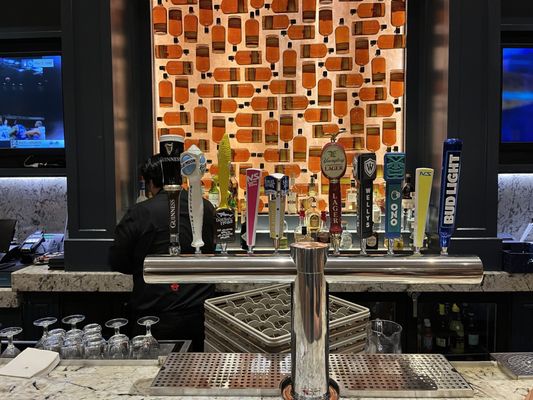 WESTFIELDS MARRIOTT WASHINGTON DULLES - Updated October 2024 - 170 ...