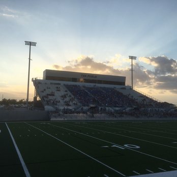 THE PFIELD - Updated January 2026 - 65 Photos - 1301 W Pecan St ...