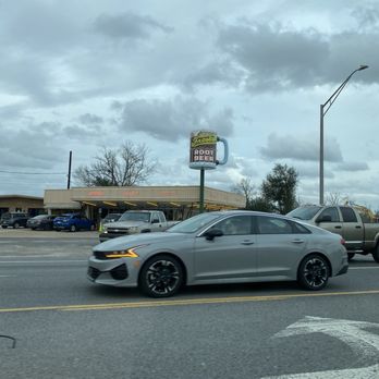 FROSTOP DRIVE IN RESTAURANT - Updated October 2025 - 33 Photos & 61 ...