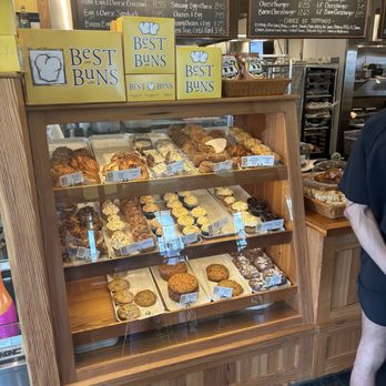 BEST BUNS BAKERY & BURGERS - Updated December 2024 - 176 Photos & 122 ...