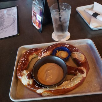 THE FAT RABBIT PUB - Updated June 2024 - 474 Photos & 410 Reviews ...