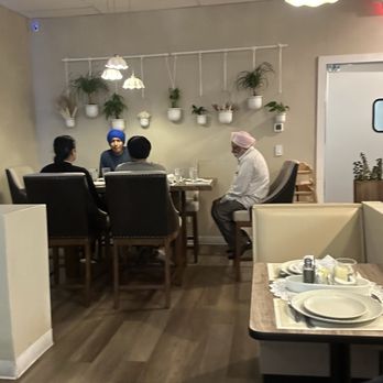 HANNAH’S BAR & GRILL - Updated January 2026 - 70 Photos & 60 Reviews ...