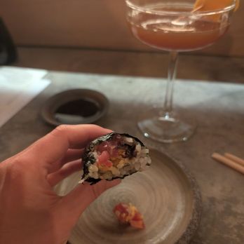 TOP ROE - Updated December 2025 - 168 Photos & 48 Reviews - 120 W 5th ...