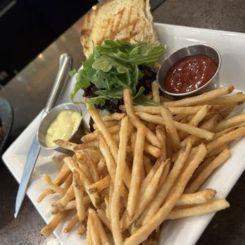 AUGUST THE MANSION - Updated July 2024 - 29 Photos & 10 Reviews - 1680 ...