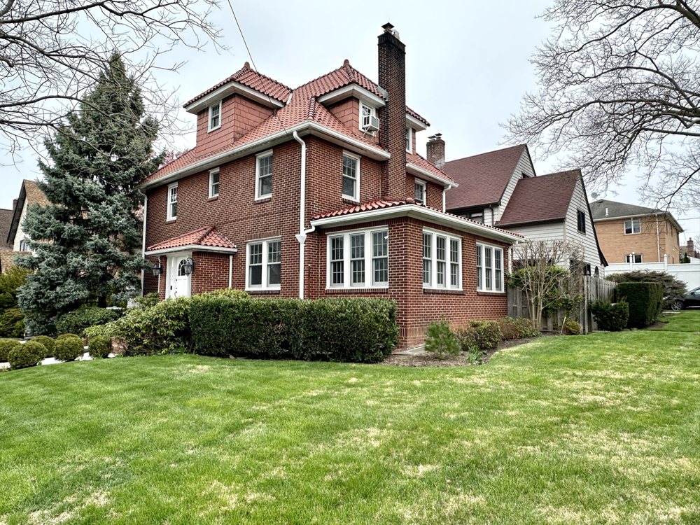 WINZONE REALTY - Updated December 2025 - 18 Photos & 41 Reviews - 81-15 ...