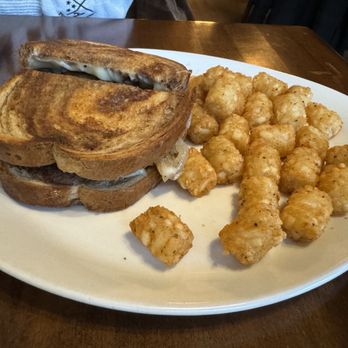 THEE OFFICE PUB & COOKERY - Updated May 2025 - 183 Photos & 177 Reviews ...