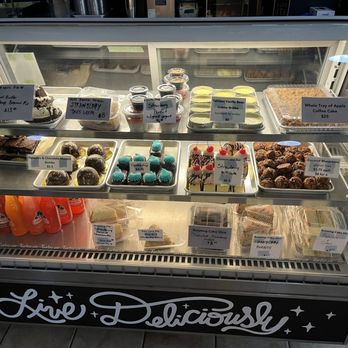 CRUMB BUM BAKERY - Updated December 2025 - 42 Photos & 37 Reviews - 97 Main St, Littleton, New ...