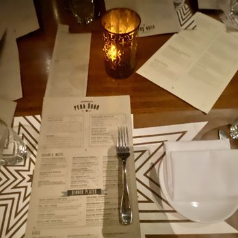 PERA SOHO - Updated April 2025 - 881 Photos & 941 Reviews - 54 Thompson ...