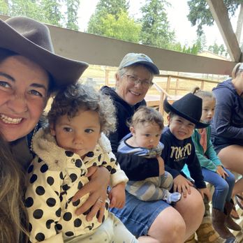 MIRACLE RANCH - 19 Photos - 15999 Sidney Rd SW, Port Orchard ...