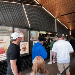 SHAKE SHACK LAS VEGAS - NYNY HOTEL - Updated December 2025 - 6569 ...