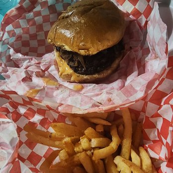 BOMB BURGER - Updated June 2025 - 112 Photos & 187 Reviews - Northridge ...