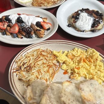 WILD BERRY CAFE NAPLES - Updated April 2025 - 43 Photos & 26 Reviews ...