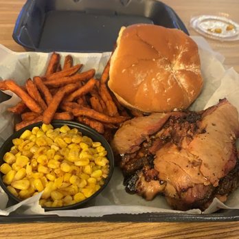 LIMP LIZARD BAR & GRILL - Updated January 2026 - 22 Photos & 77 ...