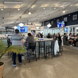 RUMOR REEL - Updated May 2025 - 60 Photos & 59 Reviews - 1701 Poplar ...