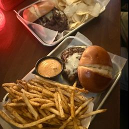 ROYCE - Updated December 2025 - 446 Photos & 312 Reviews - 115 Ridge St ...