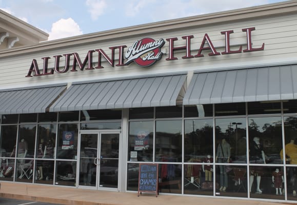 ALUMNI HALL - Updated December 2025 - 12 Photos - 1415 Timberlane Rd ...