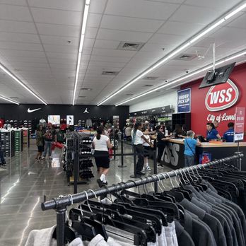 WSS - Updated January 2026 - 26 Photos & 11 Reviews - 25829 Narbonne ...