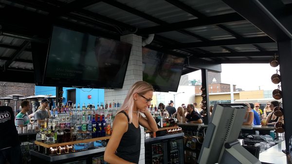 300 CRAFT AND ROOFTOP - Updated January 2026 - 27 Photos & 51 Reviews ...