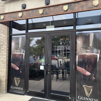 MYSTIC ROGUE IRISH PUB - Updated January 2026 - 206 Photos & 56 Reviews ...