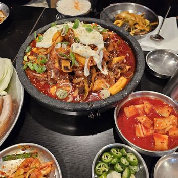 MOO BONG RI KOREAN RESTAURANT - Updated August 2024 - 2502 Photos ...