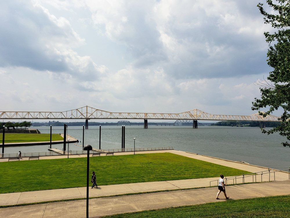 GEORGE ROGERS CLARK MEMORIAL BRIDGE - Updated July 2025 - 55 Photos ...