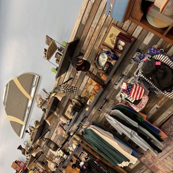 MISSION THRIFT - Updated January 2026 - 26 Photos & 10 Reviews - 6036 N ...