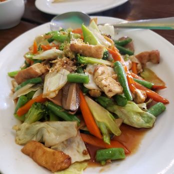 RED ELEPHANT THAI CUISINE - 532 Photos & 219 Reviews - 3196 Waialae Ave ...