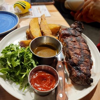 ALE HOUSE COLUMBIA - Updated June 2024 - 704 Photos & 742 Reviews ...