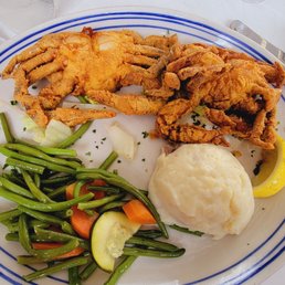 THE SHRIMP BOX & OUTSIDE THE BOX PATIO BAR - Updated March 2025 - 752 ...