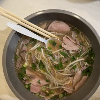 PHO T J - Updated December 2024 - 76 Photos & 220 Reviews - 702 E ...