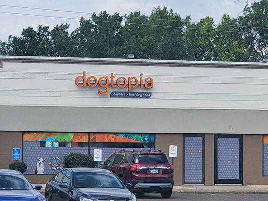 DOGTOPIA - Updated December 2025 - 2017 Woodlynn Ave, Maplewood ...
