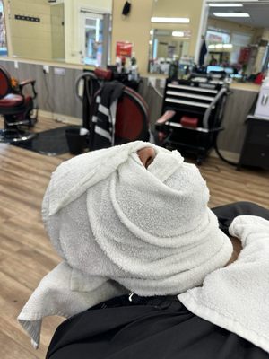DETAILS BARBERSHOP - Updated December 2025 - 85 Photos & 131 Reviews ...