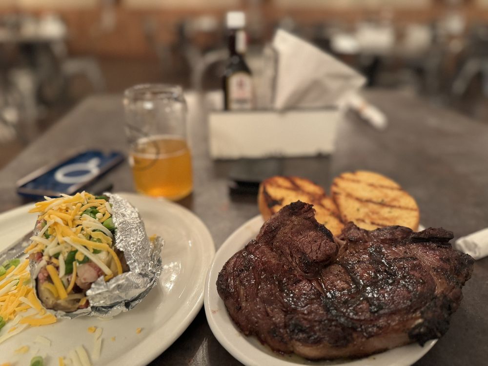 FORT BAR & GRILL - Updated January 2026 - 29 Photos & 30 Reviews - 643 ...