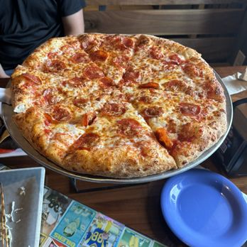 SHOREBREAK PIZZA & TAPHOUSE - Updated March 2025 - 616 Photos & 539 ...