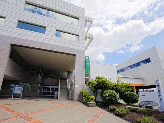 KAISER PERMANENTE INTERSTATE MEDICAL OFFICE CENTRAL - Updated December ...