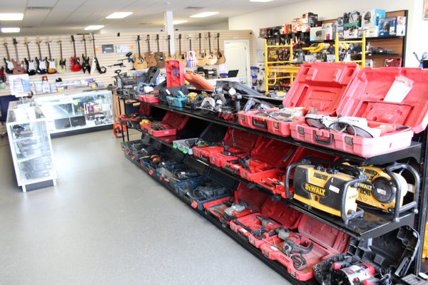 CASH POINT - Updated January 2026 - 24 Photos & 15 Reviews - 7C Everett ...