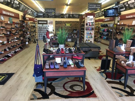 BECK’S SHOES - 21 Photos - 2801 McHenry Ave, Modesto, California - Shoe ...
