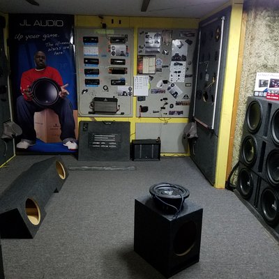 RECORD CELLAR - Updated March 2026 - 10 Photos & 10 Reviews - 427 Main ...