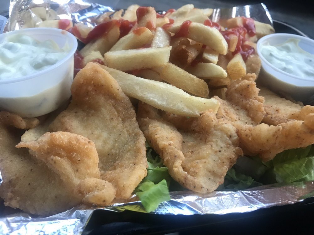 KAZOOLA EATERY AND ENTERTAINMENT - 58 Photos & 37 Reviews - 558 Dauphin ...