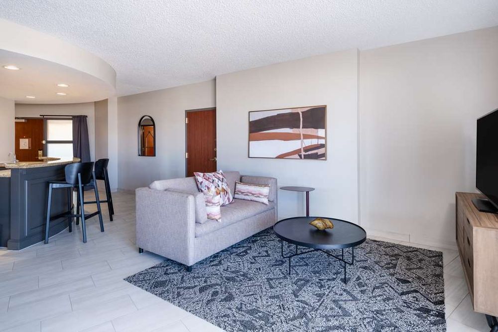 EMBASSY SUITES BY HILTON ALBUQUERQUE - Updated June 2025 - 527 Photos ...