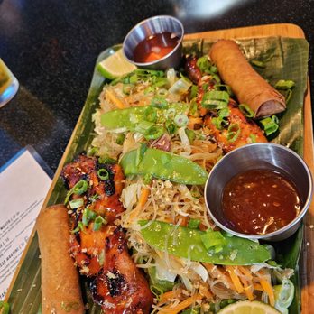 BONIFACIO - Updated July 2024 - 1081 Photos & 487 Reviews - 1577 King ...