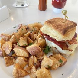 MAGPIE DINER - Updated December 2025 - 255 Photos & 198 Reviews - 85 ...