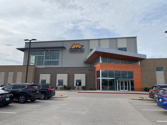 MOMENTUM CLIMBING GYM - 106 Photos & 79 Reviews - 25410 Katy Mills Pkwy, Katy, Texas - Rock ...