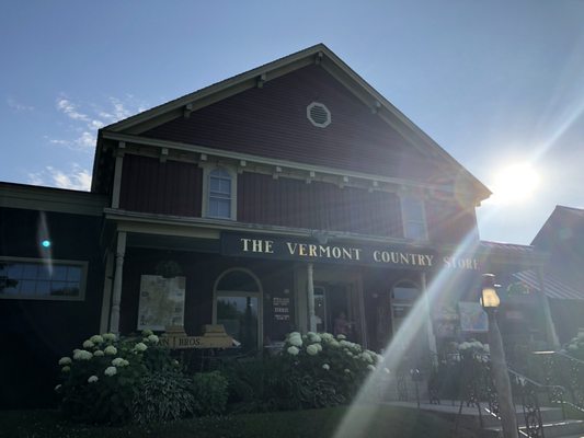 THE VERMONT COUNTRY STORE - 139 Photos & 93 Reviews - 1292 Rockingham ...